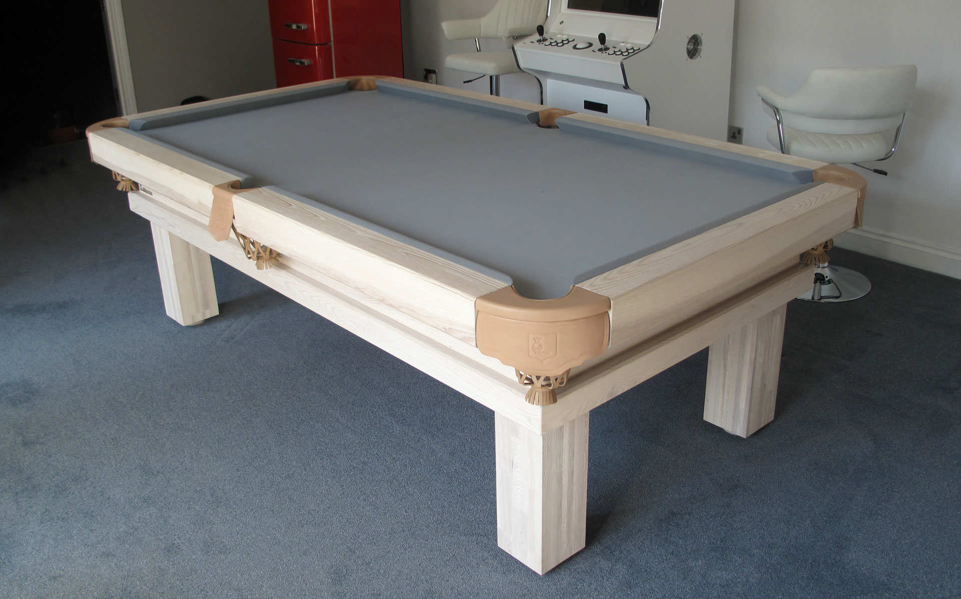 Rustic Pool Table - Luxury Pool Tables - Pool & Snooker